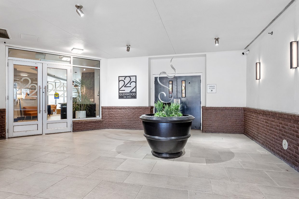 Gallery - 222 Glenwood
